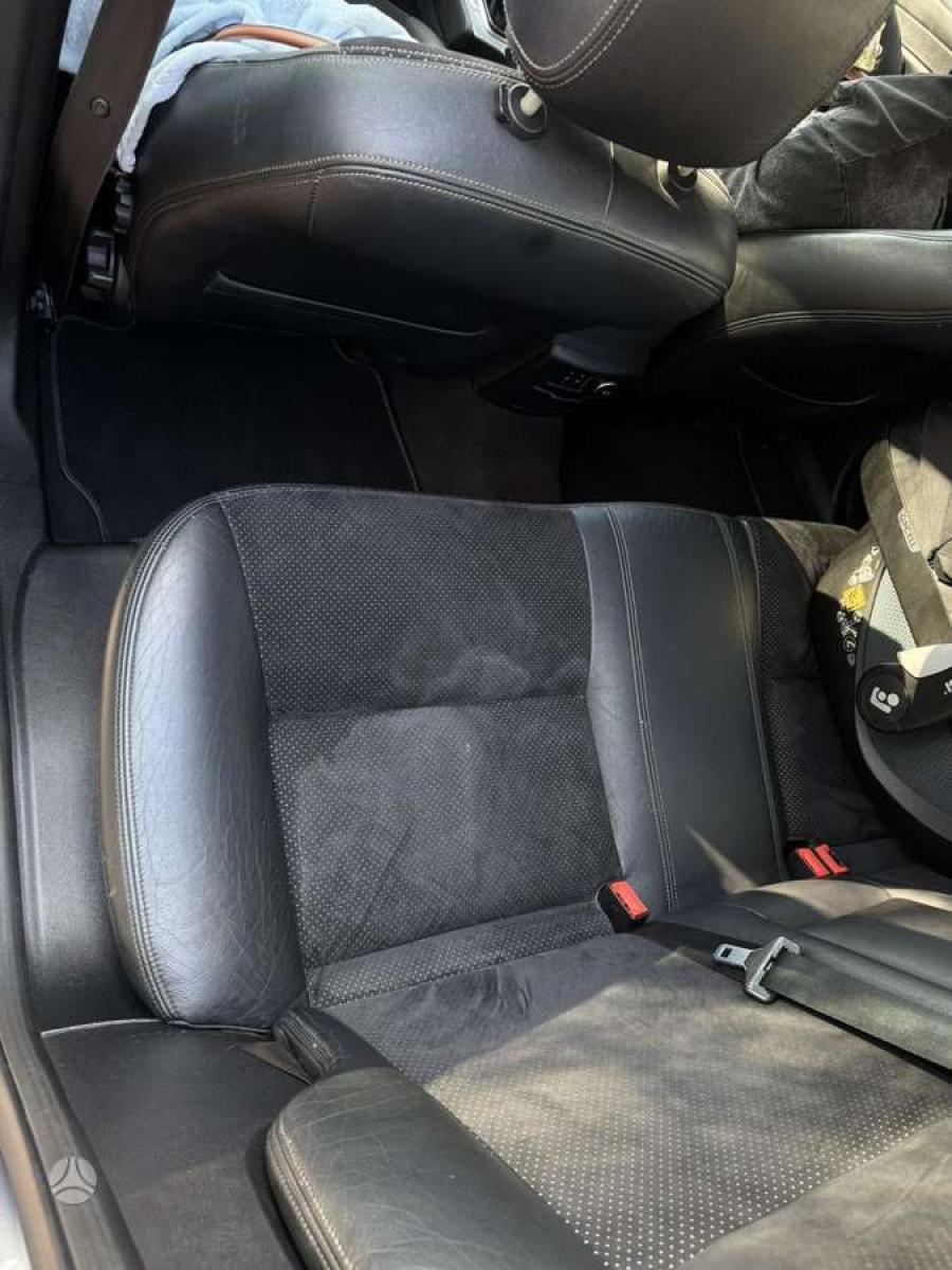 Brūns Ford Mondeo 2013 Viļņa, ar dzinēja tilpumu 2.00 L un nobraukumu 270 tūkst. km par 2590 €, foto 10 vietnē AUTOMOTO.COM.LV
