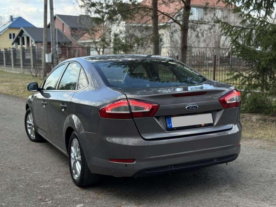 Brūns Ford Mondeo 2013 Viļņa, ar dzinēja tilpumu 2.00 L un nobraukumu 270 tūkst. km par 2590 €, foto 14 vietnē AUTOMOTO.COM.LV
