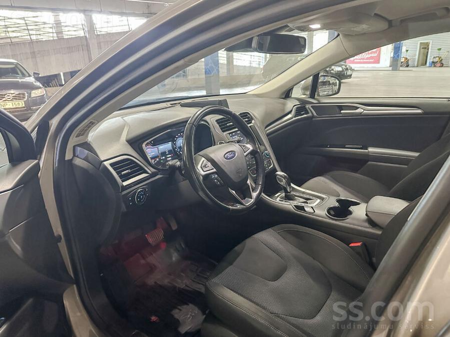 Brown Ford Mondeo 2018 in Riga, with an engine capacity of 1.50 L and mileage of 175 thousand km for 10700 €, photo 6 on AUTOMOTO.COM.LV