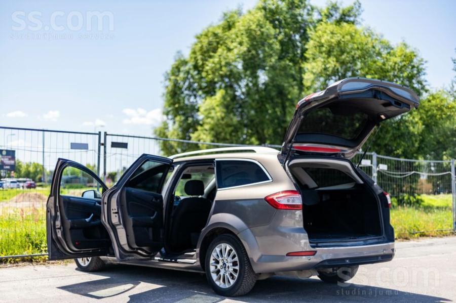 Brown Ford Mondeo 2011 in Riga, with an engine capacity of 2.00 L and mileage of 338 thousand km for 3390 €, photo 9 on AUTOMOTO.COM.LV
