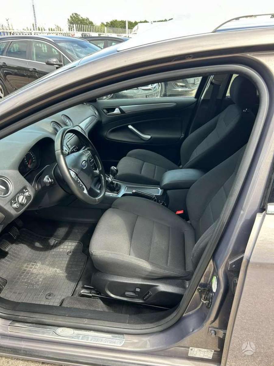 Brown Ford Mondeo 2011 in Marijampole, with an engine capacity of 1.60 L and mileage of 260 thousand km for 3450 €, photo 12 on AUTOMOTO.COM.LV