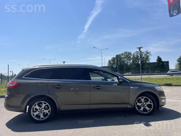Brown Ford Mondeo 2012 in Riga, with an engine capacity of 2.00 L and mileage of 273 thousand km for 4190 €, photo 4 on AUTOMOTO.COM.LV