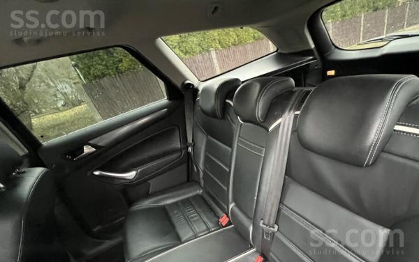Brown Ford Mondeo 2012 in Riga, with an engine capacity of 2.00 L and mileage of 273 thousand km for 4190 €, photo 7 on AUTOMOTO.COM.LV