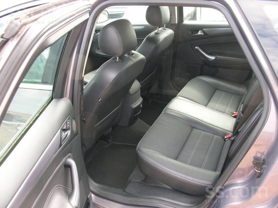 Brūns Ford Mondeo 2012 Rīga, ar dzinēja tilpumu 1.60 L un nobraukumu 229 tūkst. km par 4750 €, foto 9 vietnē AUTOMOTO.COM.LV