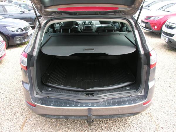 Brūns Ford Mondeo 2012 Rīga, ar dzinēja tilpumu 1.60 L un nobraukumu 229 tūkst. km par 4750 €, foto 5 vietnē AUTOMOTO.COM.LV