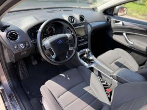 Brūns Ford Mondeo 2013 Marijampole, ar dzinēja tilpumu 2.00 L un nobraukumu 232 tūkst. km par 3300 €, foto 6 vietnē AUTOMOTO.COM.LV