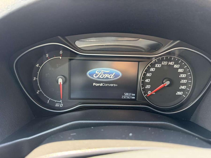 Brūns Ford Mondeo 2013 Marijampole, ar dzinēja tilpumu 2.00 L un nobraukumu 232 tūkst. km par 3300 €, foto 15 vietnē AUTOMOTO.COM.LV