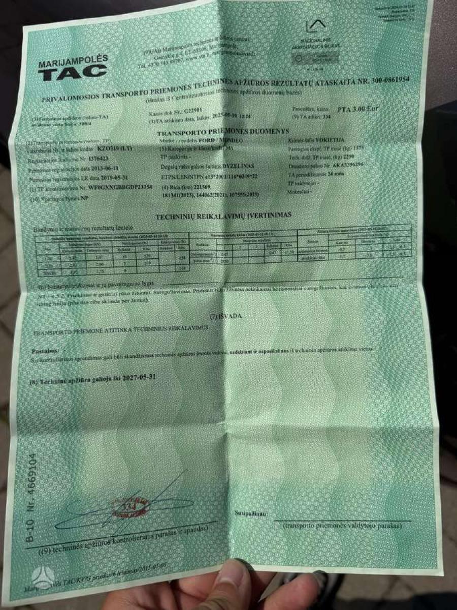 Brūns Ford Mondeo 2013 Marijampole, ar dzinēja tilpumu 2.00 L un nobraukumu 232 tūkst. km par 3300 €, foto 16 vietnē AUTOMOTO.COM.LV