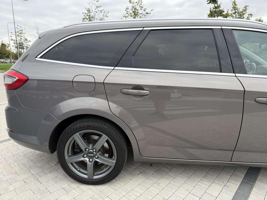 Brūns Ford Mondeo 2013 Šauļi, ar dzinēja tilpumu 2.20 L un nobraukumu 294 tūkst. km par 5950 €, foto 12 vietnē AUTOMOTO.COM.LV