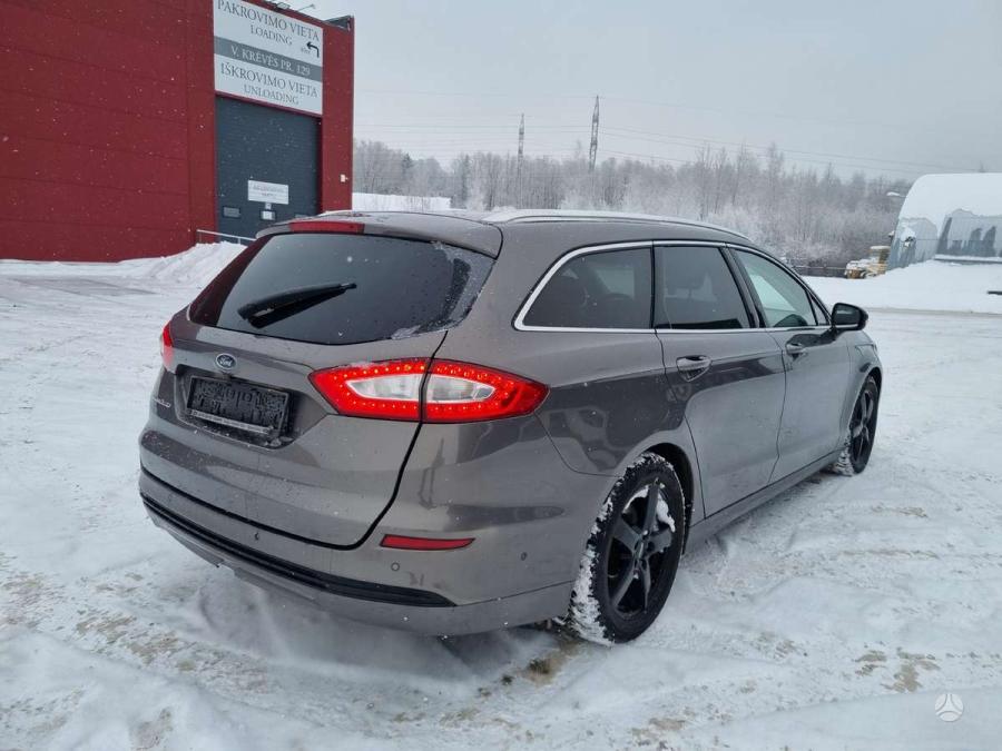 Brown Ford Mondeo 2016 in Kaunas, with an engine capacity of 2.00 L and mileage of 247 thousand km for 6350 €, photo 6 on AUTOMOTO.COM.LV