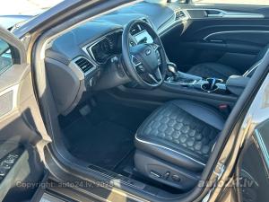 Brown Ford Mondeo 2018 in Tartu, with an engine capacity of 2.00 L and mileage of 238 thousand km for 12950 €, photo 5 on AUTOMOTO.COM.LV
