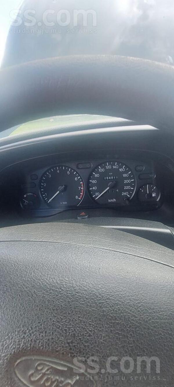 Green Ford Mondeo 1998 in Gulbene, with an engine capacity of 1.80 L and mileage of 250 thousand km for 650 €, photo 5 on AUTOMOTO.COM.LV