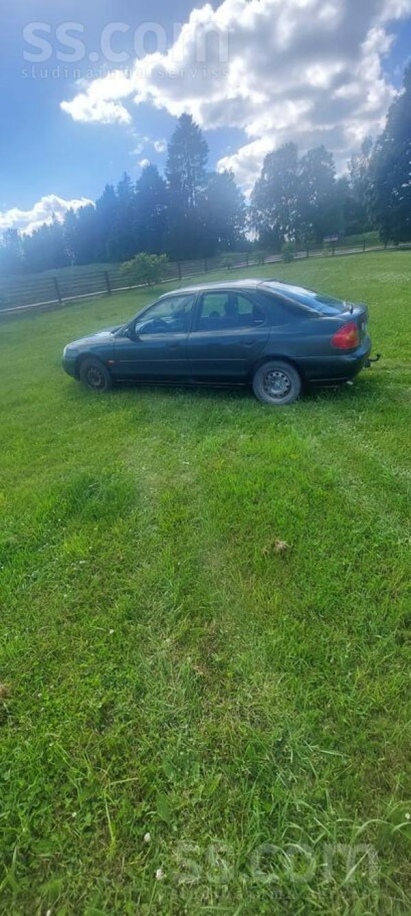 Green Ford Mondeo 1998 in Gulbene, with an engine capacity of 1.80 L and mileage of 250 thousand km for 650 €, photo 9 on AUTOMOTO.COM.LV