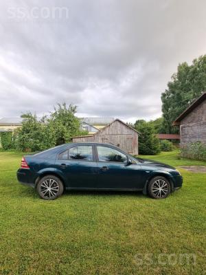 Zaļš Ford Mondeo 2006 Aizkraukle, ar dzinēja tilpumu 2.00 L un nobraukumu 229 tūkst. km par 1300 €, foto 4 vietnē AUTOMOTO.COM.LV