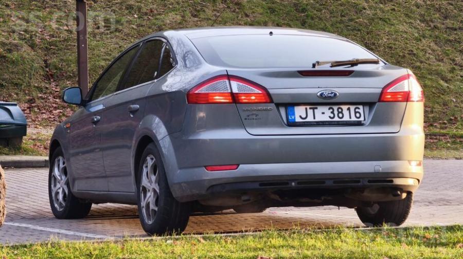 Zaļš Ford Mondeo 2007 Rēzekne, ar dzinēja tilpumu 2.50 L un nobraukumu 313 tūkst. km par 2300 €, foto 7 vietnē AUTOMOTO.COM.LV