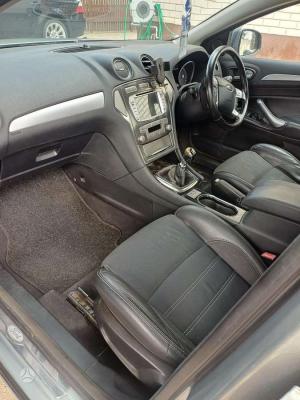 Zaļš Ford Mondeo 2007 Marijampole, ar dzinēja tilpumu 2.00 L un nobraukumu 379 tūkst. km par 1500 €, foto 12 vietnē AUTOMOTO.COM.LV