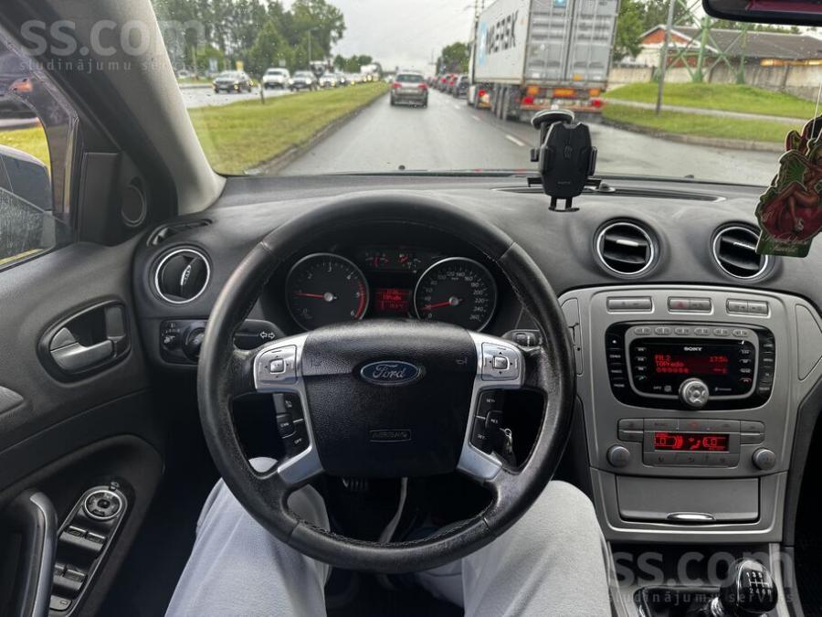 Zaļš Ford Mondeo 2008 Rīga, ar dzinēja tilpumu 2.20 L un nobraukumu 374 tūkst. km par 2200 €, foto 8 vietnē AUTOMOTO.COM.LV
