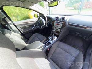 Green Ford Mondeo 2008 in Riga, with an engine capacity of 2.30 L and mileage of 322 thousand km for 1800 €, photo 9 on AUTOMOTO.COM.LV