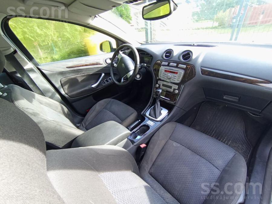 Green Ford Mondeo 2008 in Riga, with an engine capacity of 2.30 L and mileage of 322 thousand km for 1800 €, photo 9 on AUTOMOTO.COM.LV