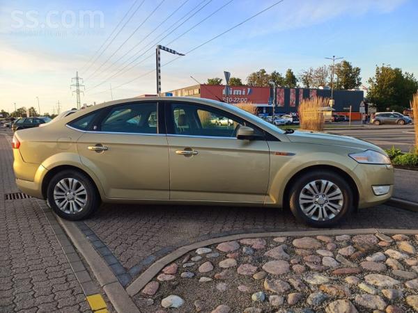 Green Ford Mondeo 2008 in Riga, with an engine capacity of 2.30 L and mileage of 322 thousand km for 1800 €, photo 3 on AUTOMOTO.COM.LV