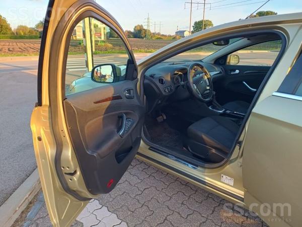 Green Ford Mondeo 2008 in Riga, with an engine capacity of 2.30 L and mileage of 322 thousand km for 1800 €, photo 10 on AUTOMOTO.COM.LV