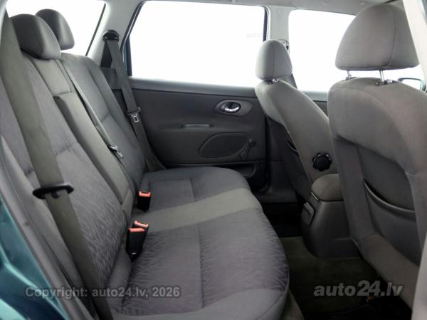 Zaļš Ford Mondeo 2000 Tallina, ar dzinēja tilpumu 1.80 L un nobraukumu 155 tūkst. km par 999 €, foto 7 vietnē AUTOMOTO.COM.LV