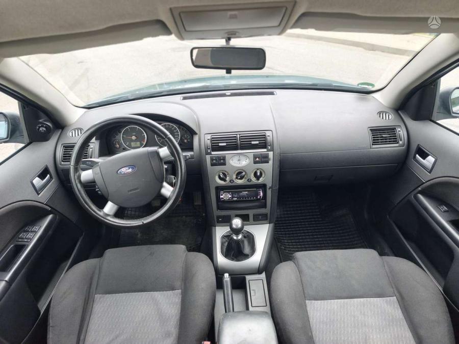 Green Ford Mondeo 2002 in Vilnius, with an engine capacity of 2.00 L and mileage of 253 thousand km for 1200 €, photo 7 on AUTOMOTO.COM.LV