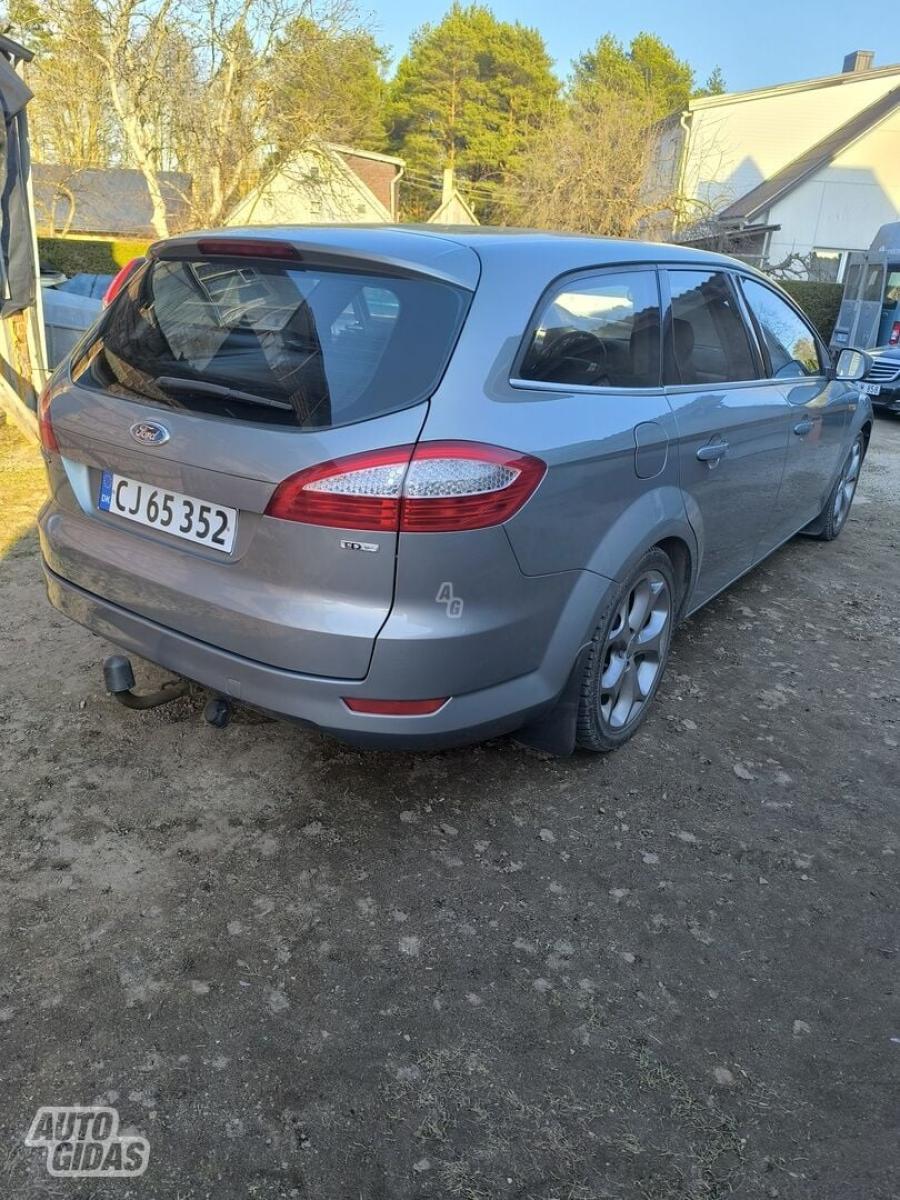 Green Ford Mondeo 2007 in Birzai, with an engine capacity of 2.00 L and mileage of 315 thousand km for 2600 €, photo 10 on AUTOMOTO.COM.LV