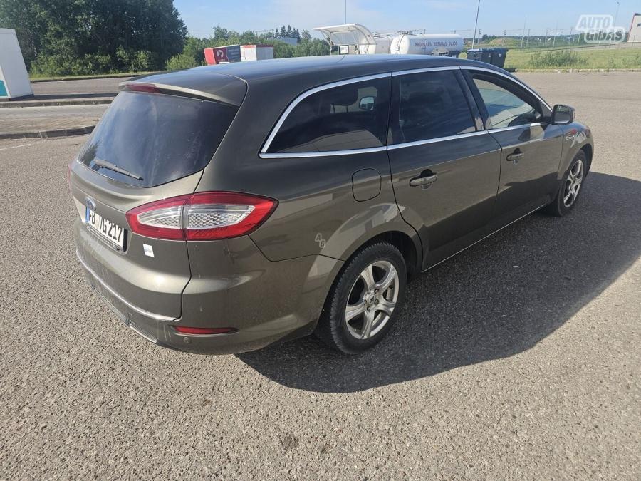 Zaļš Ford Mondeo 2013 Telšiai, ar dzinēja tilpumu 2.00 L un nobraukumu 522 tūkst. km par 3600 €, foto 7 vietnē AUTOMOTO.COM.LV