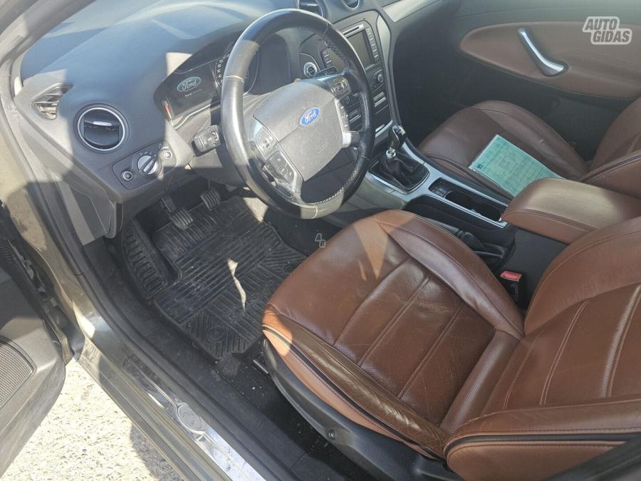 Zaļš Ford Mondeo 2013 Telšiai, ar dzinēja tilpumu 2.00 L un nobraukumu 522 tūkst. km par 3600 €, foto 11 vietnē AUTOMOTO.COM.LV