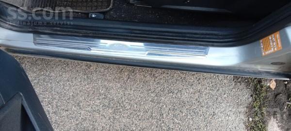 Pelēks Ford Mondeo 2004 Jūrmala, ar dzinēja tilpumu 2.00 L un nobraukumu 168 tūkst. km par 1600 €, foto 8 vietnē AUTOMOTO.COM.LV