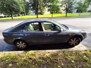 Grey Ford Mondeo 2002 in Vilnius, with an engine capacity of 2.00 L and mileage of 250 thousand km for 450 €, photo 3 on AUTOMOTO.COM.LV