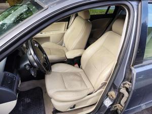 Grey Ford Mondeo 2002 in Vilnius, with an engine capacity of 2.00 L and mileage of 250 thousand km for 450 €, photo 5 on AUTOMOTO.COM.LV