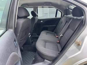 Pelēks Ford Mondeo 2004 Jelgava, ar dzinēja tilpumu 1.80 L un nobraukumu 230 tūkst. km par 2150 €, foto 12 vietnē AUTOMOTO.COM.LV