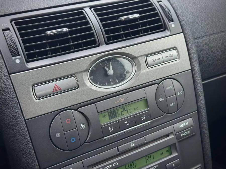 Pelēks Ford Mondeo 2004 Jelgava, ar dzinēja tilpumu 1.80 L un nobraukumu 230 tūkst. km par 2150 €, foto 18 vietnē AUTOMOTO.COM.LV