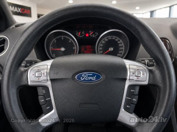 Grey Ford Mondeo 2007 in Tallinn, with an engine capacity of 2.00 L and mileage of 243 thousand km for 2999 €, photo 10 on AUTOMOTO.COM.LV