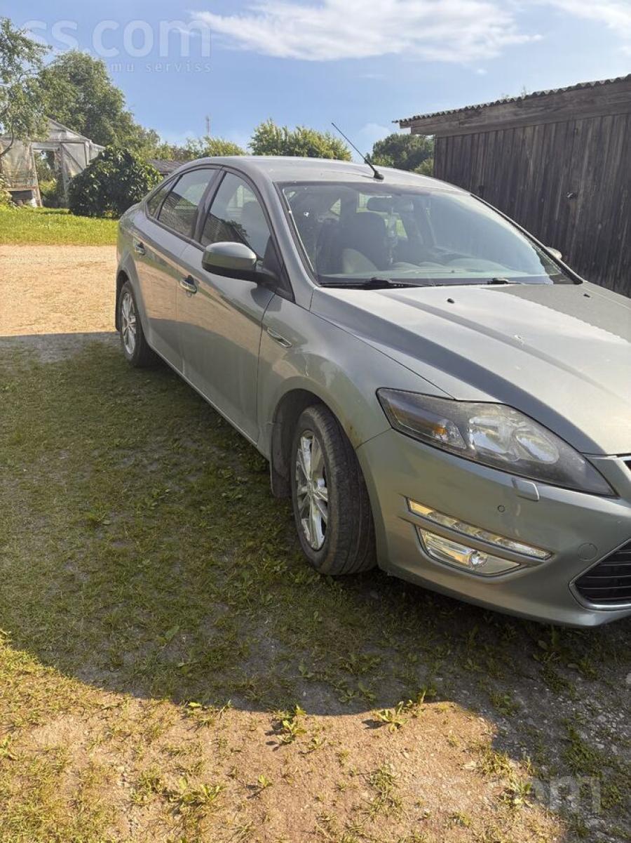 Pelēks Ford Mondeo 2007 Limbaži, ar dzinēja tilpumu 2.00 L un nobraukumu 269 tūkst. km par 1800 €, foto 4 vietnē AUTOMOTO.COM.LV