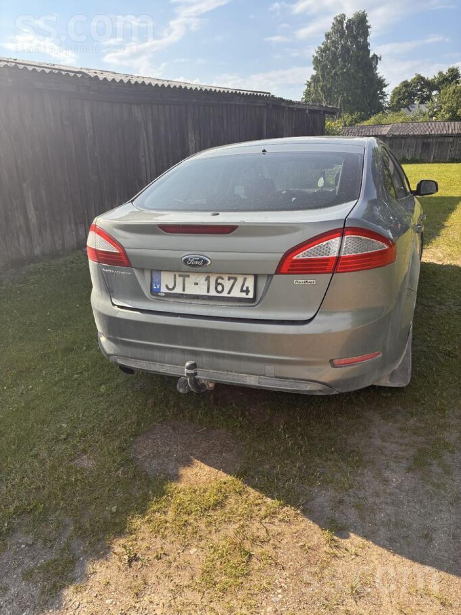 Pelēks Ford Mondeo 2007 Limbaži, ar dzinēja tilpumu 2.00 L un nobraukumu 269 tūkst. km par 1800 €, foto 5 vietnē AUTOMOTO.COM.LV