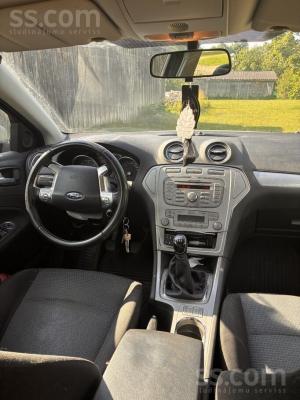 Pelēks Ford Mondeo 2007 Limbaži, ar dzinēja tilpumu 2.00 L un nobraukumu 269 tūkst. km par 1800 €, foto 6 vietnē AUTOMOTO.COM.LV