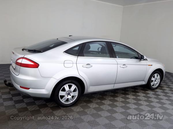 Pelēks Ford Mondeo 2007 Tallina, ar dzinēja tilpumu 2.00 L un nobraukumu 419 tūkst. km par 999 €, foto 3 vietnē AUTOMOTO.COM.LV
