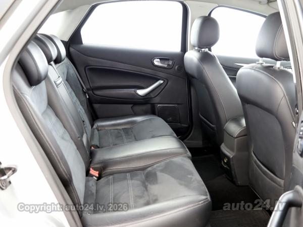 Pelēks Ford Mondeo 2007 Tallina, ar dzinēja tilpumu 2.00 L un nobraukumu 419 tūkst. km par 999 €, foto 7 vietnē AUTOMOTO.COM.LV