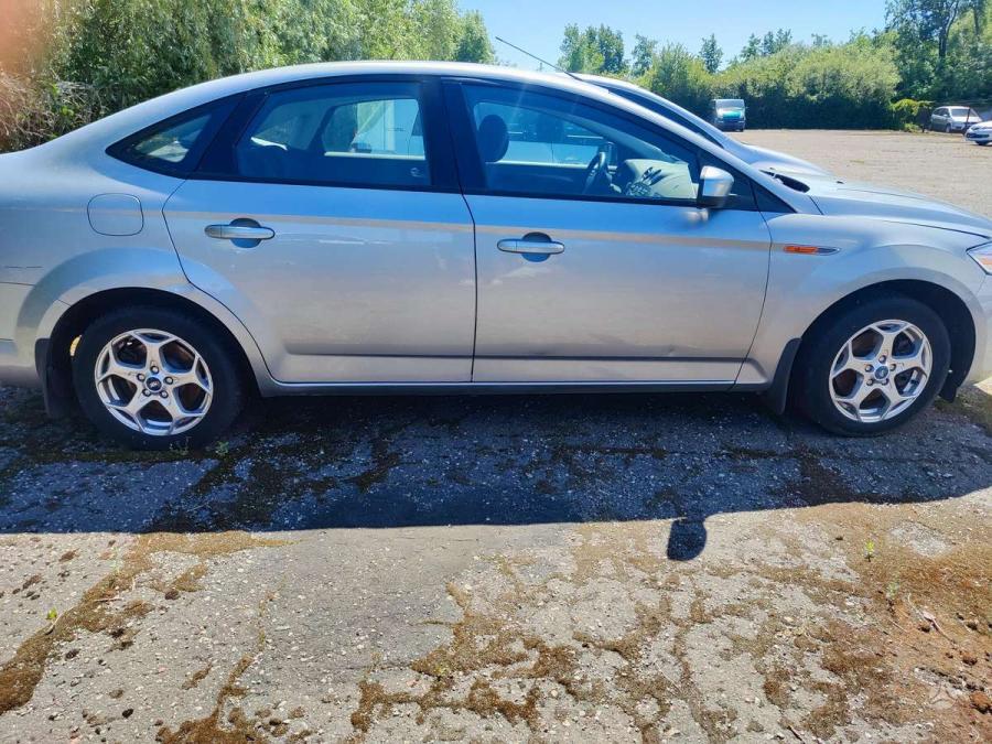 Grey Ford Mondeo 2008 in Marijampole, with an engine capacity of 1.60 L and mileage of 195 thousand km for 1199 €, photo 5 on AUTOMOTO.COM.LV