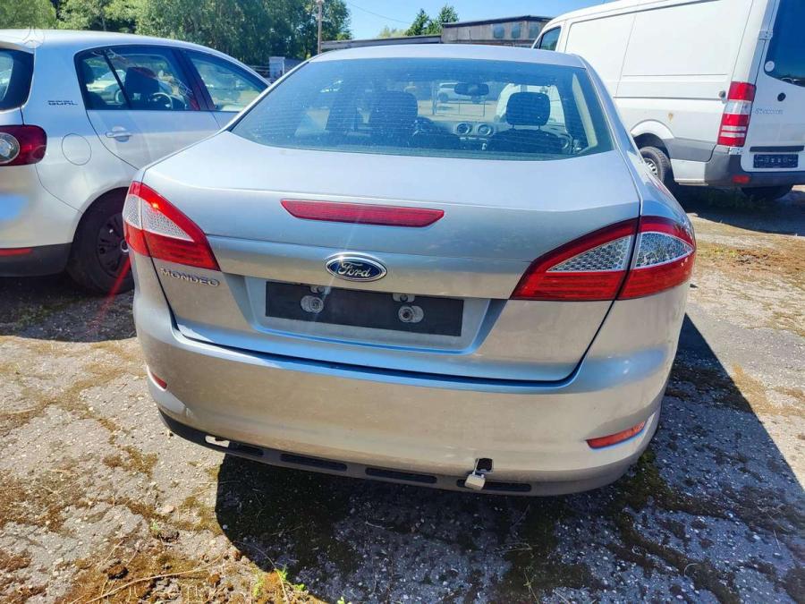 Grey Ford Mondeo 2008 in Marijampole, with an engine capacity of 1.60 L and mileage of 195 thousand km for 1199 €, photo 6 on AUTOMOTO.COM.LV