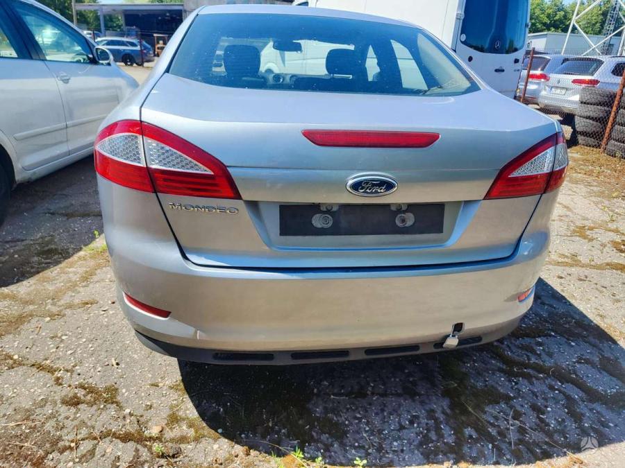 Grey Ford Mondeo 2008 in Marijampole, with an engine capacity of 1.60 L and mileage of 195 thousand km for 1199 €, photo 9 on AUTOMOTO.COM.LV
