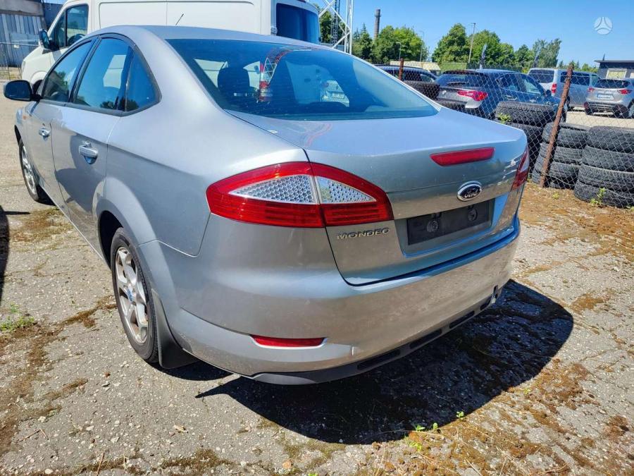 Grey Ford Mondeo 2008 in Marijampole, with an engine capacity of 1.60 L and mileage of 195 thousand km for 1199 €, photo 11 on AUTOMOTO.COM.LV