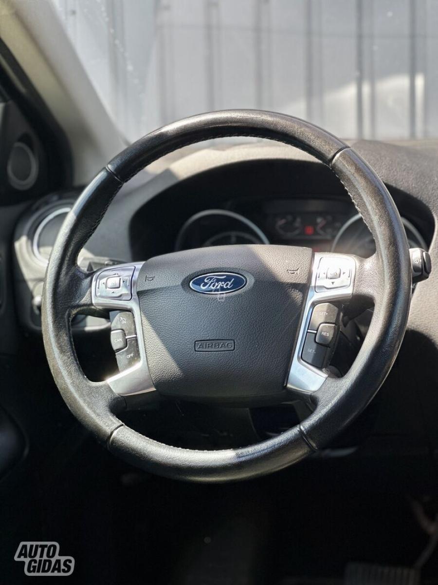 Pelēks Ford Mondeo 2008 Kretinga, ar dzinēja tilpumu 2.00 L un nobraukumu 295 tūkst. km par 3999 €, foto 18 vietnē AUTOMOTO.COM.LV