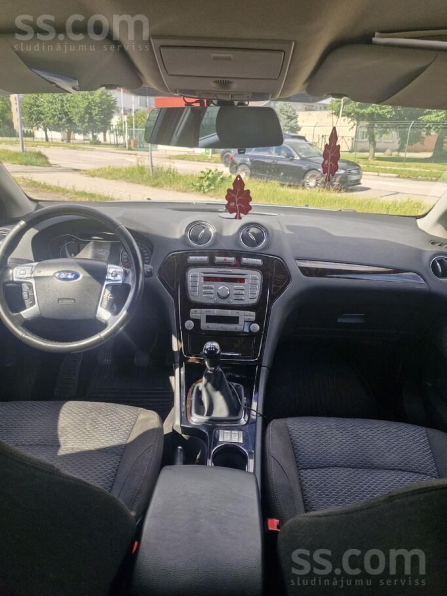 Grey Ford Mondeo 2008 in Liepaja, with an engine capacity of 1.80 L and mileage of 230 thousand km for 2200 €, photo 8 on AUTOMOTO.COM.LV