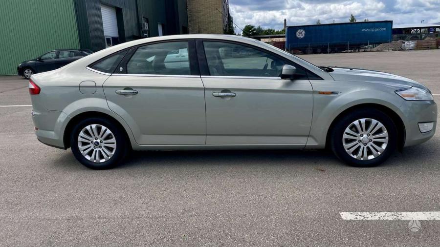 Grey Ford Mondeo 2008 in Telschi, with an engine capacity of 2.00 L and mileage of 184 thousand km for 2300 €, photo 7 on AUTOMOTO.COM.LV