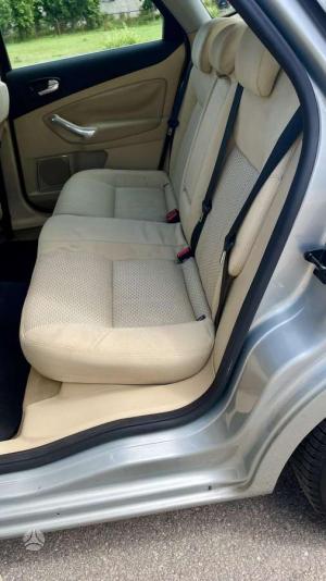 Grey Ford Mondeo 2008 in Telschi, with an engine capacity of 2.00 L and mileage of 184 thousand km for 2300 €, photo 14 on AUTOMOTO.COM.LV