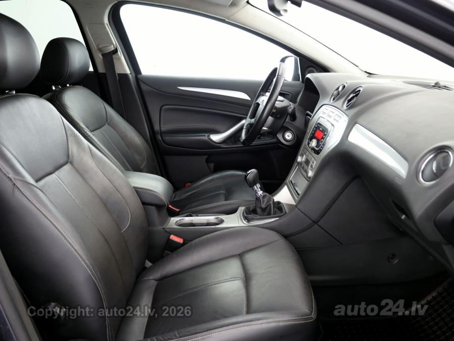 Pelēks Ford Mondeo 2008 Tallina, ar dzinēja tilpumu 1.80 L un nobraukumu 331 tūkst. km par 1699 €, foto 7 vietnē AUTOMOTO.COM.LV